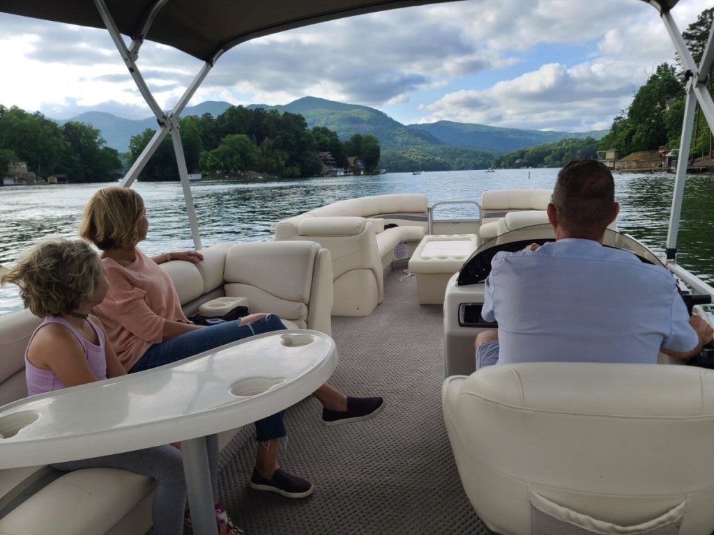 Rent Here - Lake Lure Boat Rentals